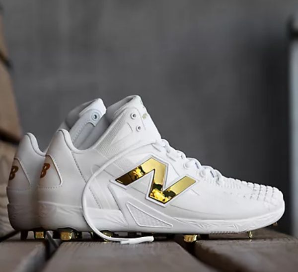 48 Baseball Coach Gifts That Will Hit a Home Run - Batter Box Sports